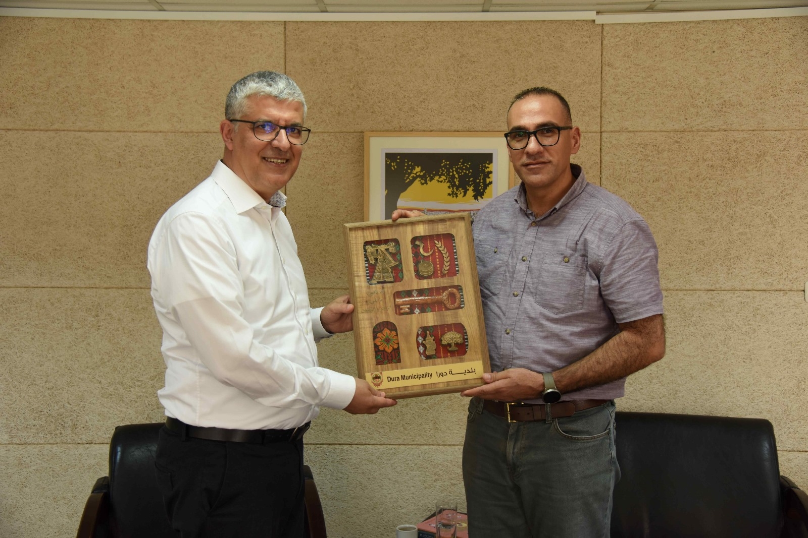 Director General Meets with Mayor of Dura | Taawon